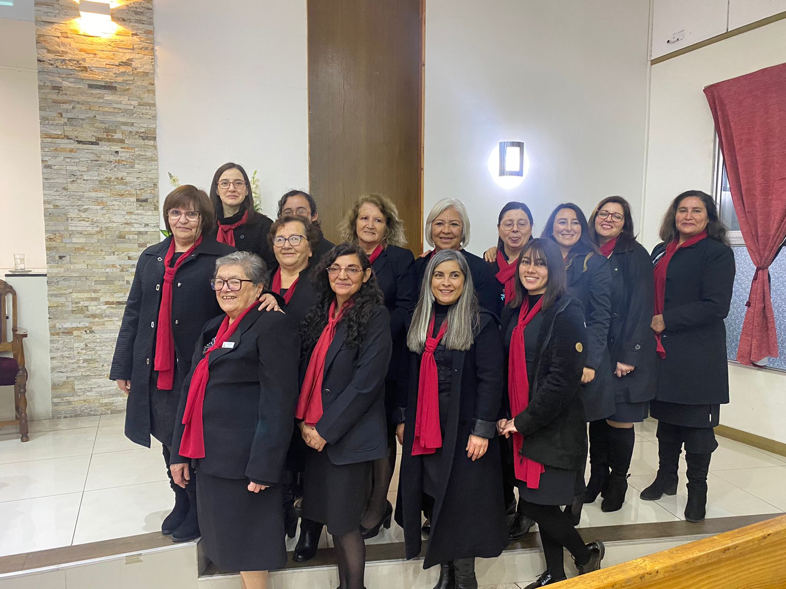 Emotiva Ordenación de Diaconisas en San Antonio - Noticias - Adventistas